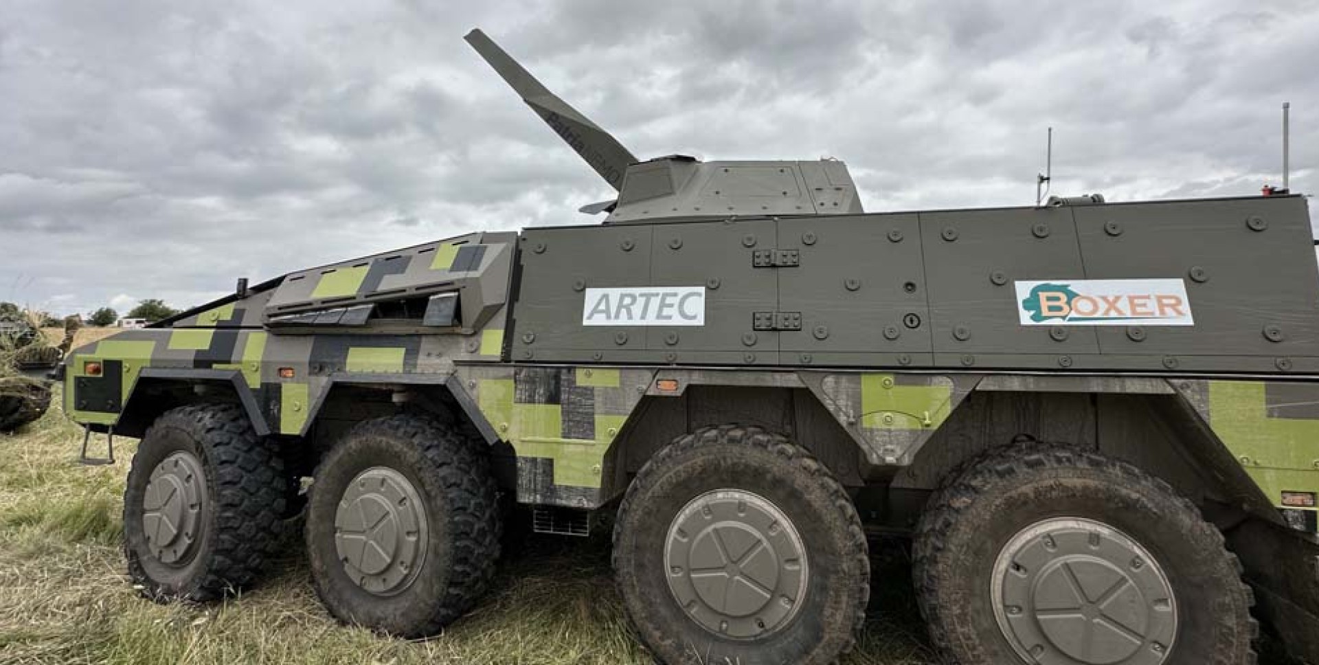Patria and Rheinmetall unveil first UK prototype Boxer Armoured Mortar ...